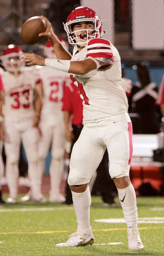 Lunas start fast, take down Na Alii | News, Sports, Jobs - Maui News